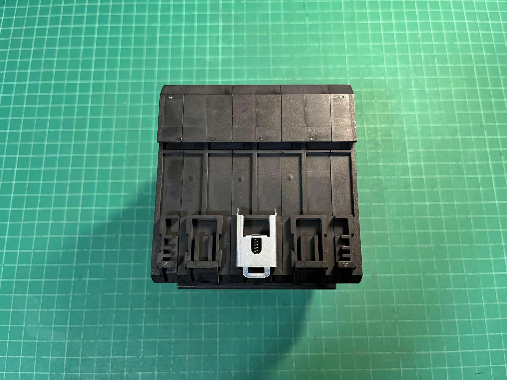 Schneider - XPSAR311144 | Safety Relay Module - PN SAC Co., Ltd.